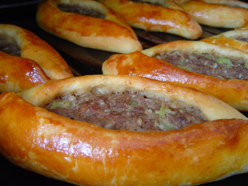 Kıymalı Trabzon Pidesi: A Savory Meat-Filled Black Sea Delight | Intrecipes