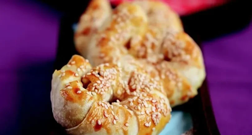 Chicken Rose Pie: A Flavorful Twist on a Classic Favorite