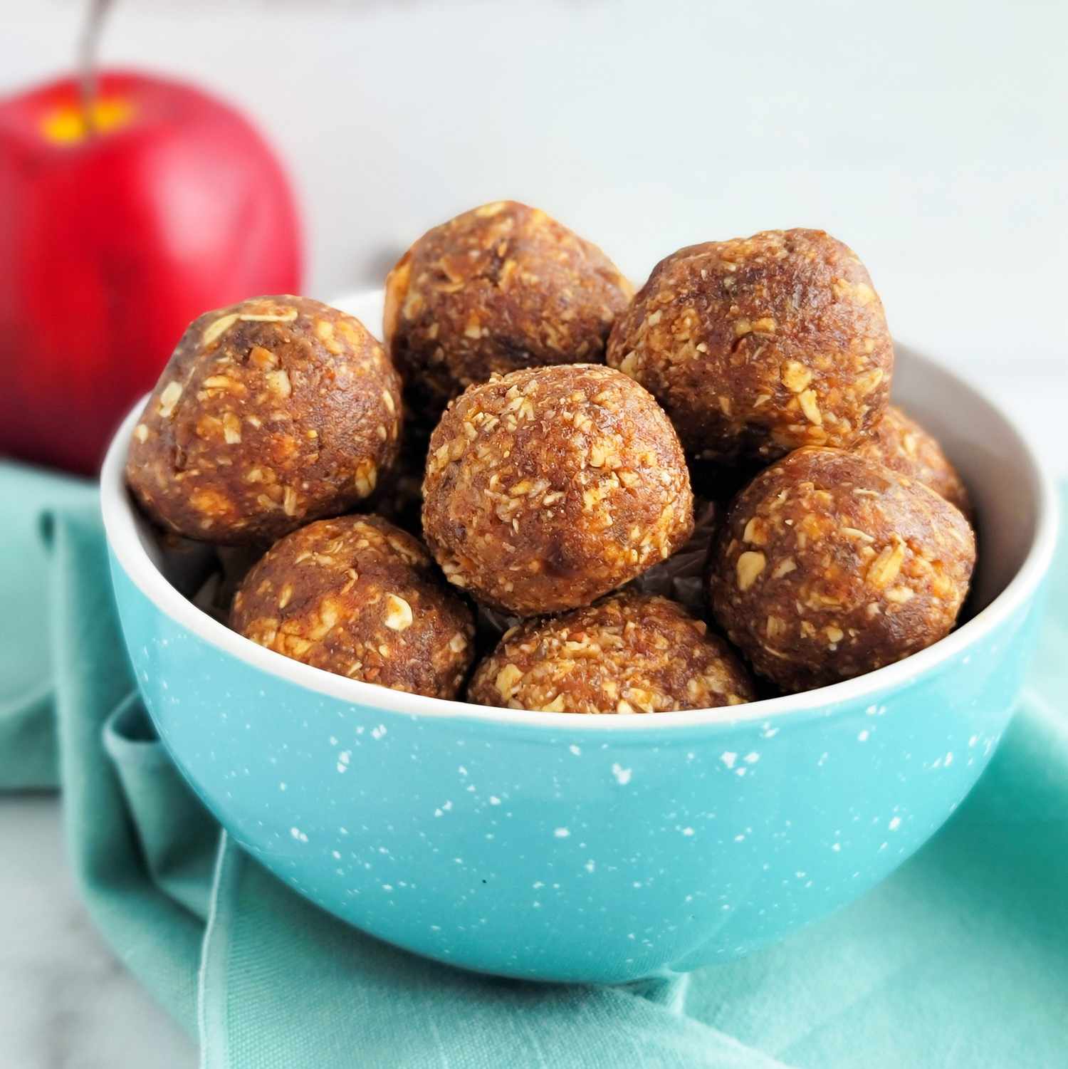 Cinnamon Apple Balls: Irresistibly Spiced Dessert Delights
